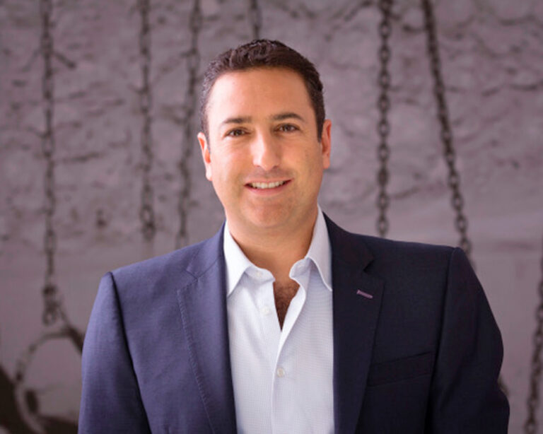 Acerca del autor - SIMON COHEN